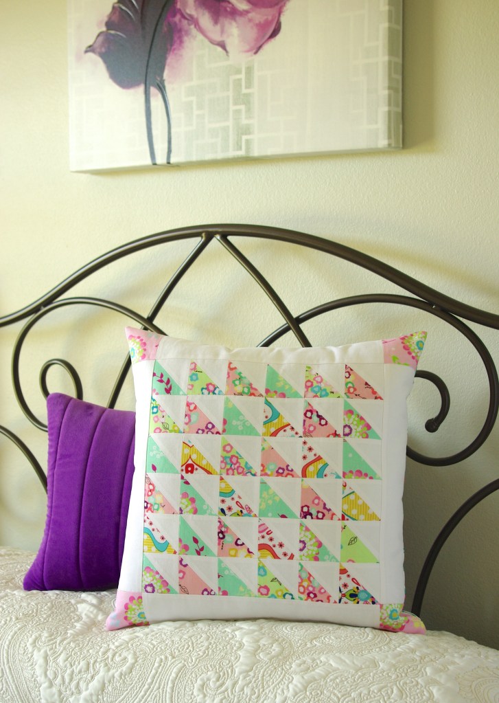 Zippered Quilt Block Pillow Cover Tutorial – Monday Morning Designs
