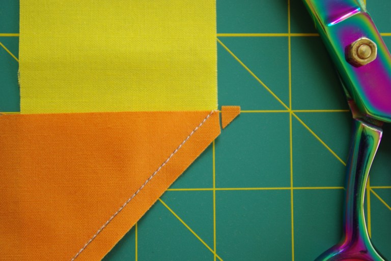 How to Make Scrappy Binding – Monday Morning Designs