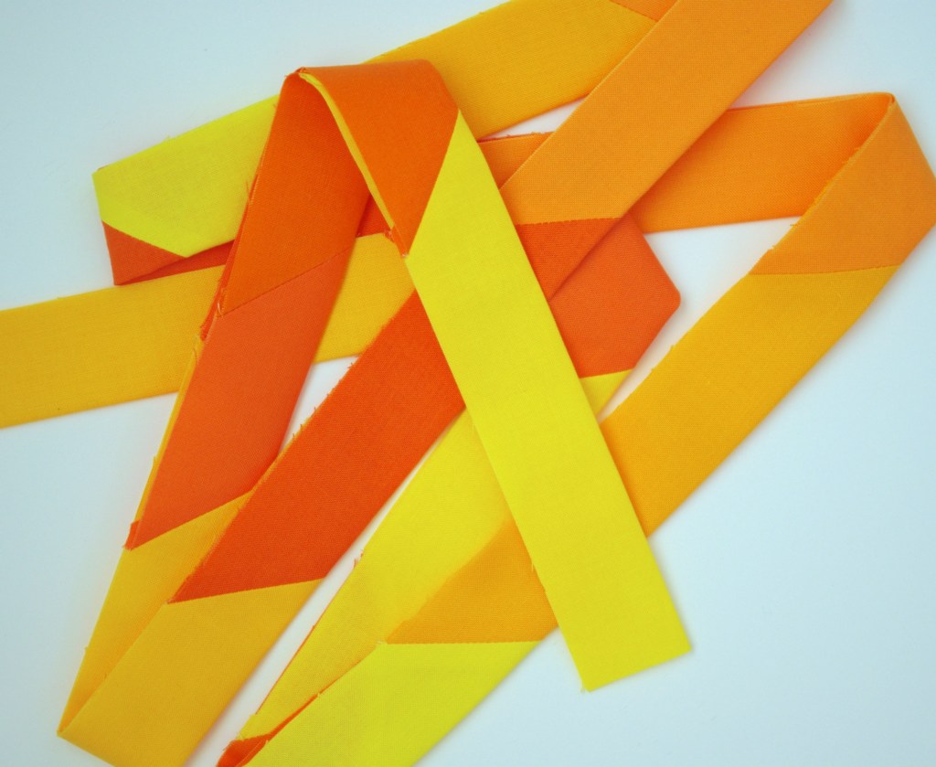 How to Make Scrappy Binding – Monday Morning Designs