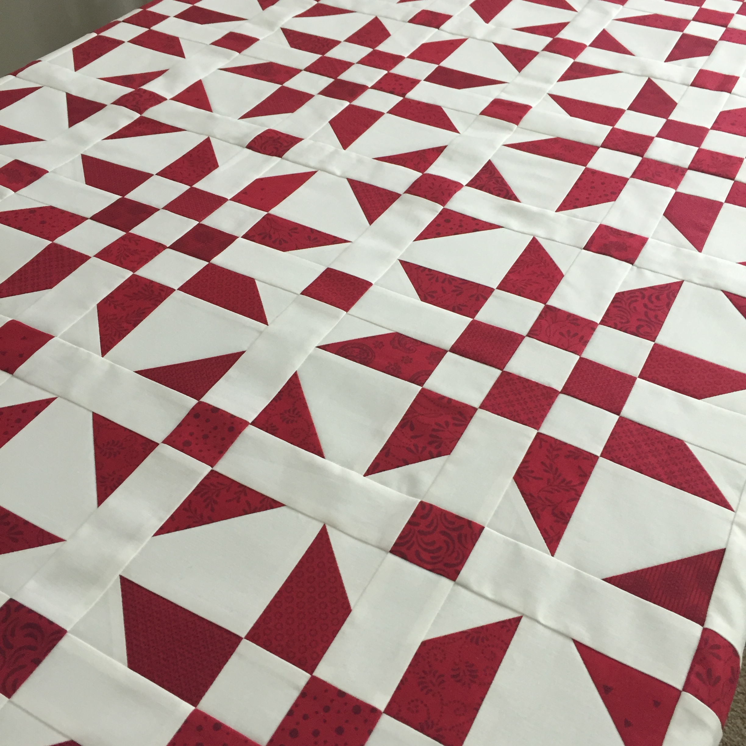 Making a Traditional Red and White Quilt – Monday Morning Designs