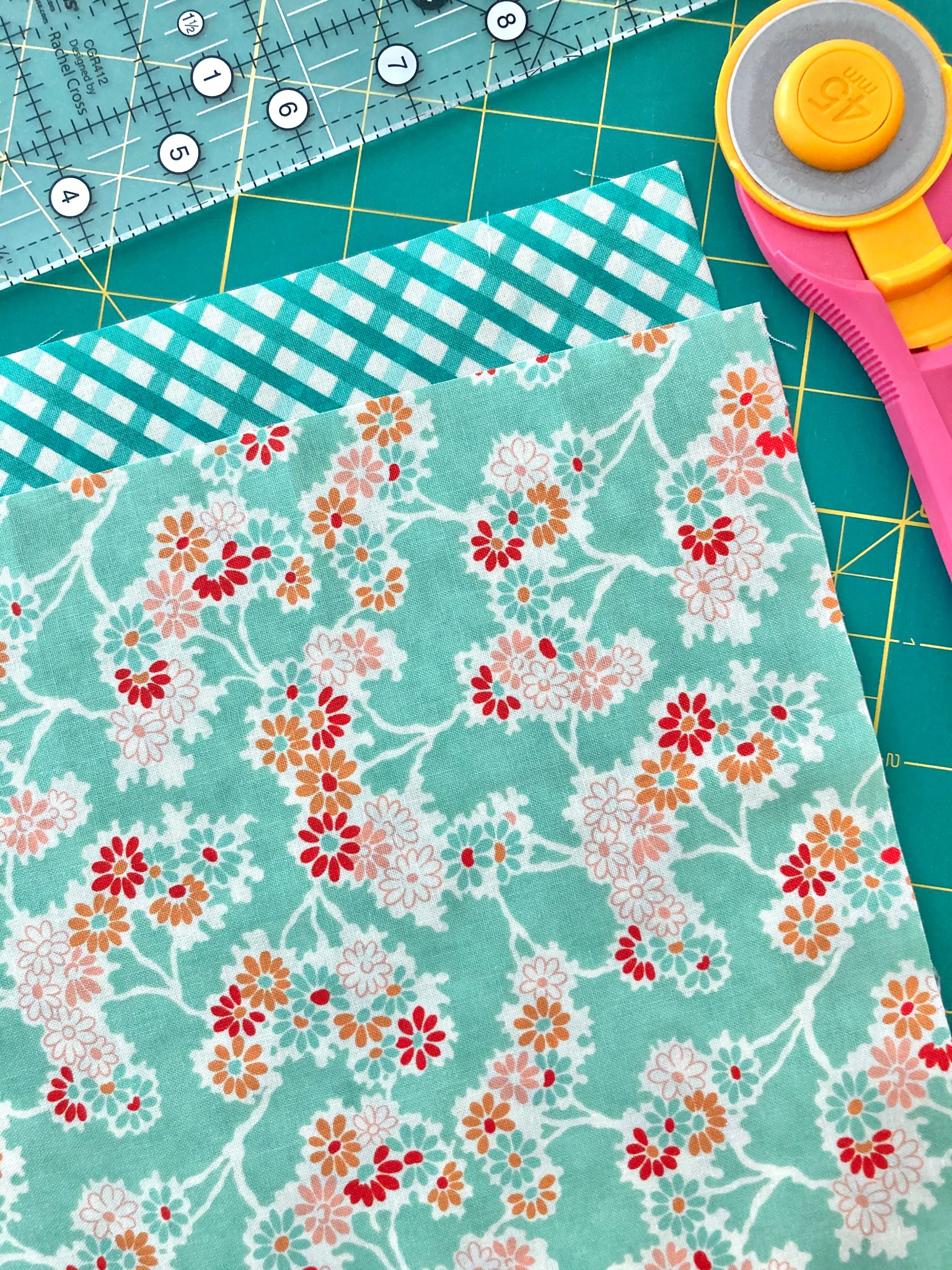 Fabric Utensil Wrap Tutorial – Monday Morning Designs